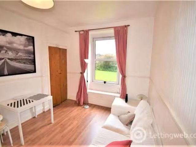 Property to rent in Hawthornvale, Newhaven, Edinburgh, EH6