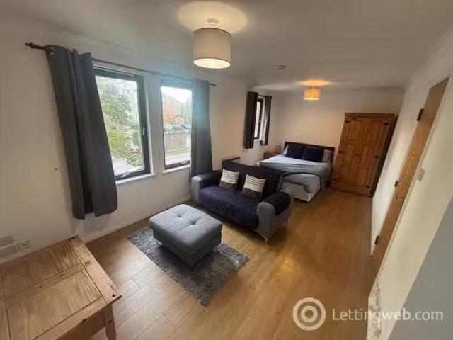 Property to rent in Headland Court, City Centre, Aberdeen, AB1.