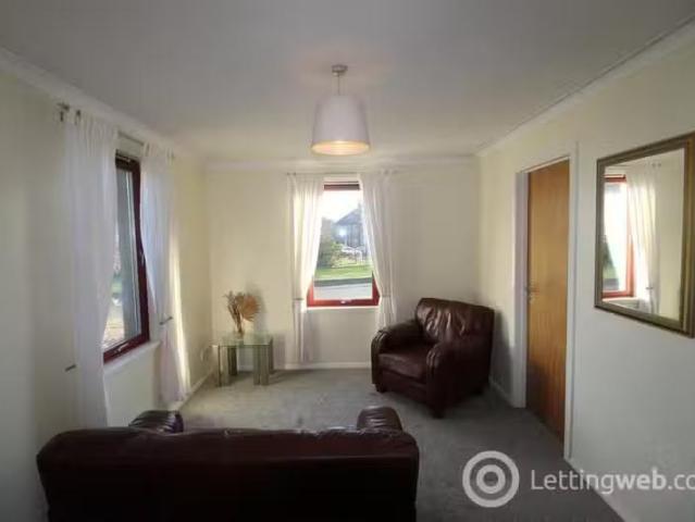 Property to rent in Headland Court, First Floor, AB10