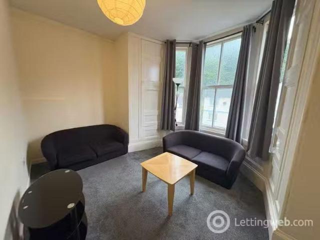 Property to rent in Henderson Street, Stirling