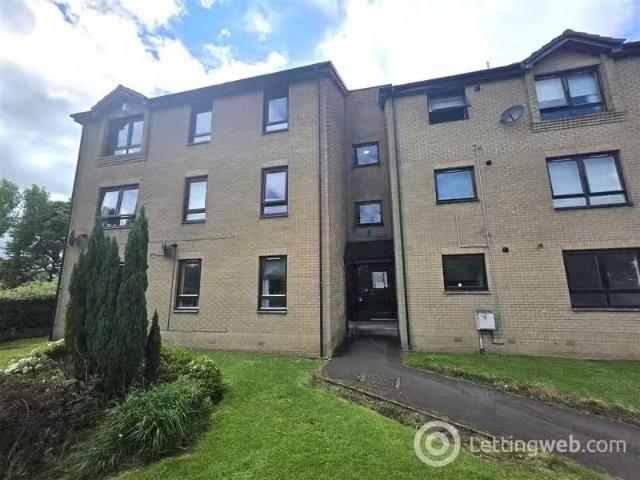Property to rent in Henry Street, Barrhead, Glasgow