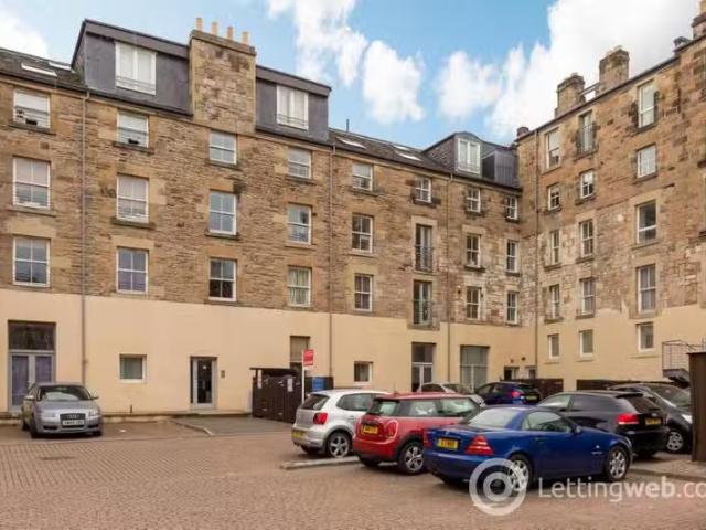 Property to rent in Hermand Crescent, Slateford, Edinburgh, EH.
