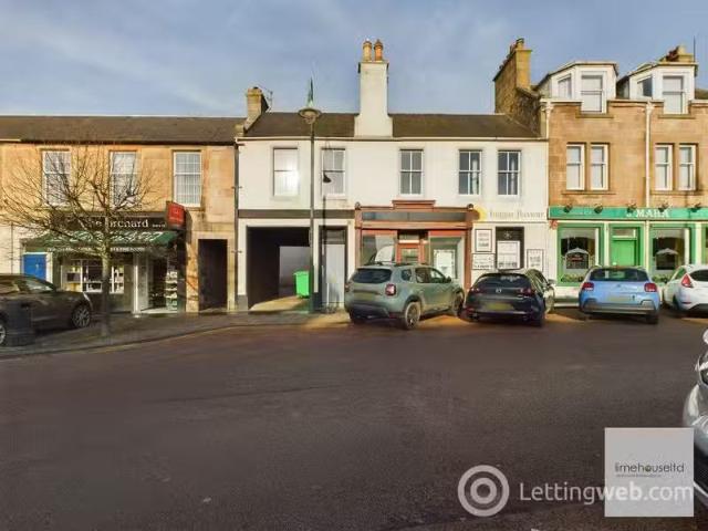 Property to rent in High Street, Biggar