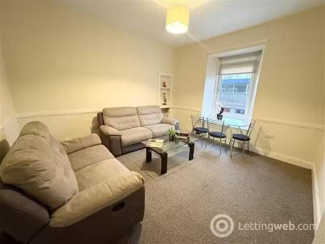 Property to rent in High Street, Dundee