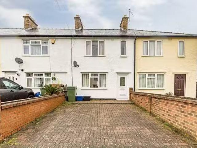 Property to rent in Hillfield Road, Hampton TW12