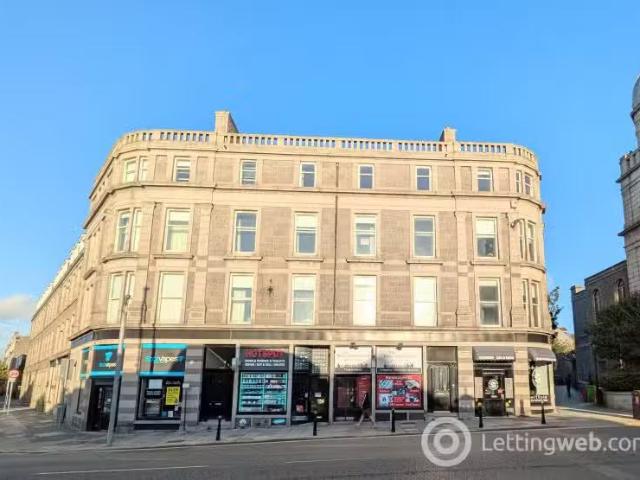 Property to rent in Holburn Street, Aberdeen, AB10