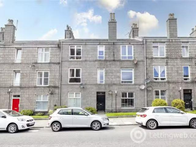 Property to rent in Holburn Street, First Floor Right, Aberdee.