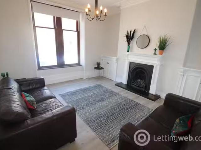 Property to rent in Holburn Street, First Right, Aberdeen, AB10