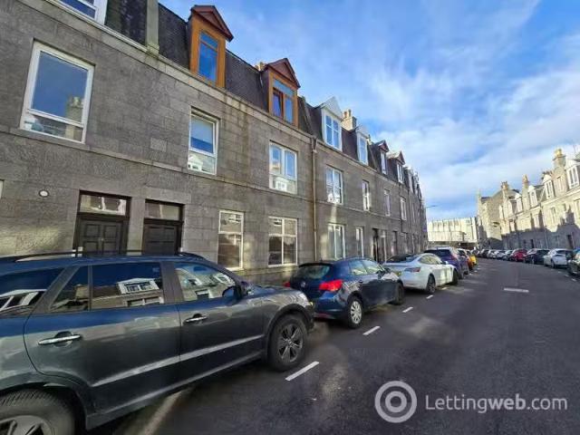 Property to rent in Hollybank Place, City Centre, Aberdeen, AB.