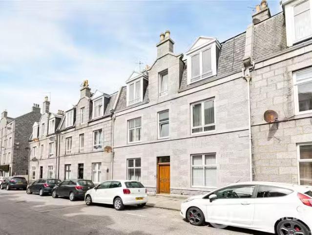 Property to rent in Hollybank Place, Flat D, Aberdeen, AB11