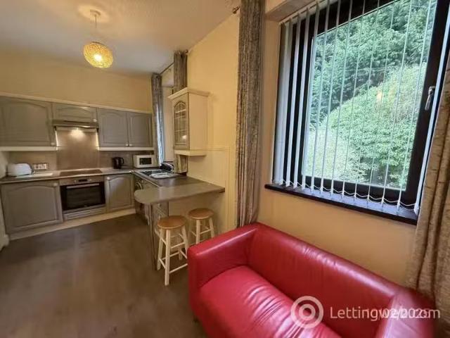 Property to rent in Jute Street, First Floor First Left, Aberd.