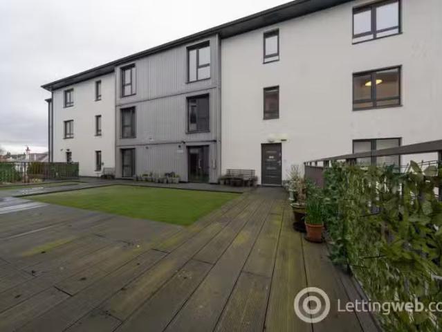 Property to rent in Jeanfield Road, Perth