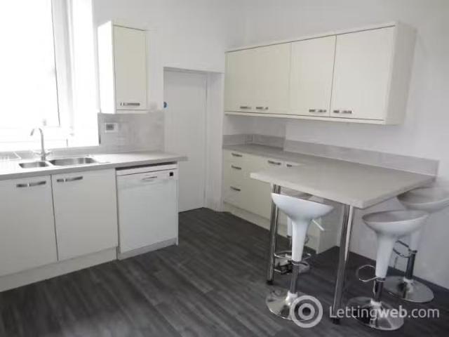 Property to rent in King Street, Aberdeen, AB24