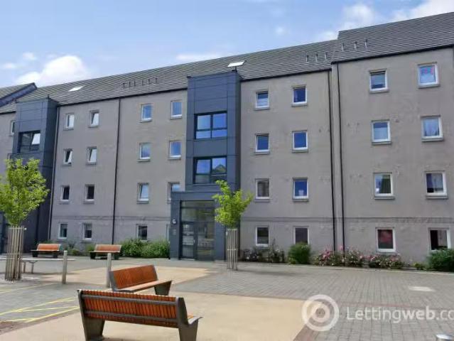 Property to rent in King Street, Aberdeen, AB24