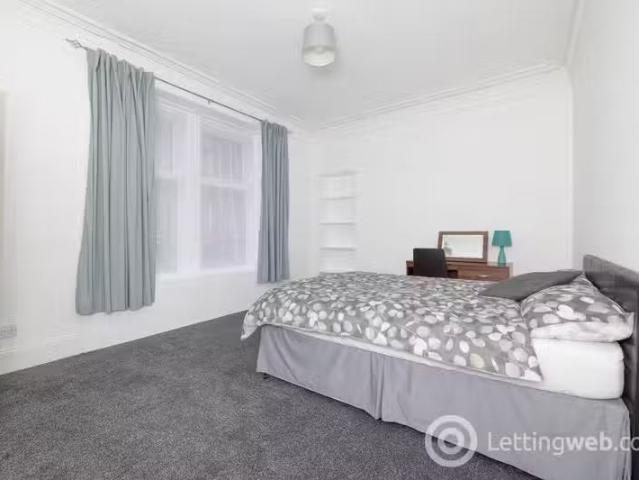 Property to rent in Lyon Street, Dundee