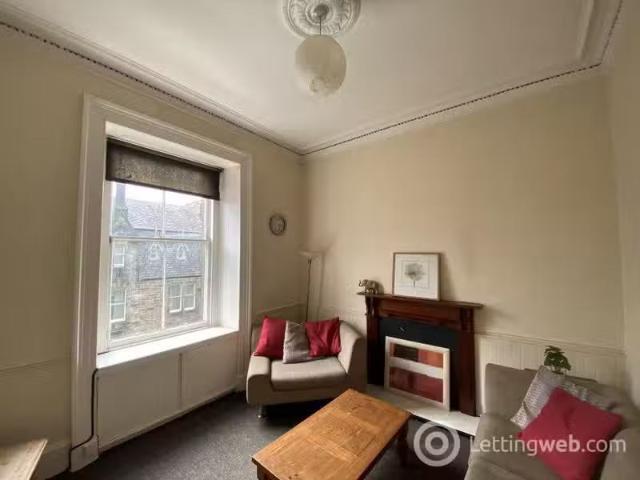 Property to rent in Lauriston Place, Flat 6