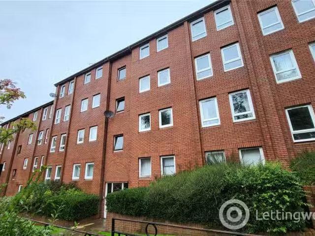 Property to rent in Linden Way, Glasgow, G13