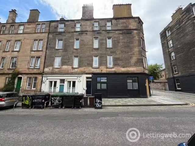 Property to rent in Lindsay Road, Edinburgh, EH6 4DS