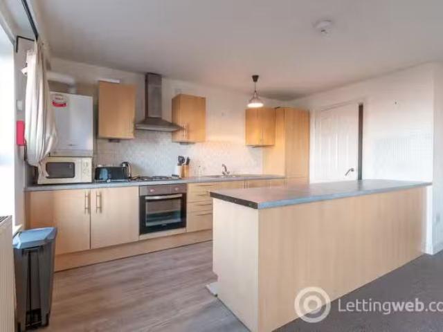 Property to rent in Lindsay Road, Edinburgh, EH6