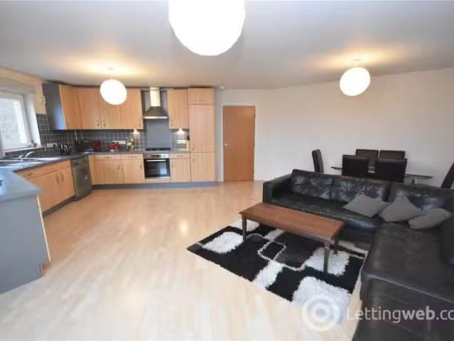 Property to rent in Links Road, City Centre, Aberdeen, AB24
