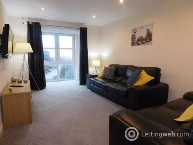 Property to rent in Links Road, City Centre, Aberdeen, AB24 5EY