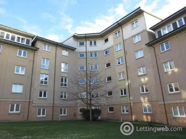 Property to rent in Links Road, Aberdeen, AB24