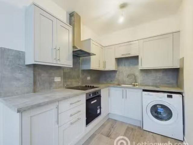 Property to rent in Livingstone Place, Marchmont, Edinburgh, E.