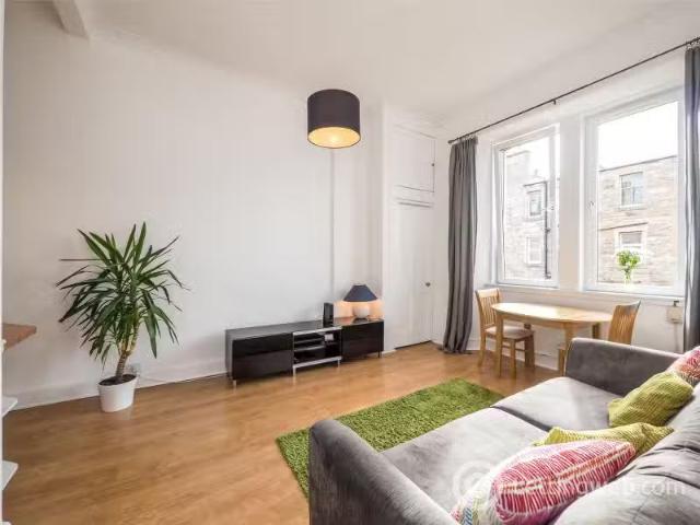 Property to rent in Lochrin Terrace, Edinburgh, EH3