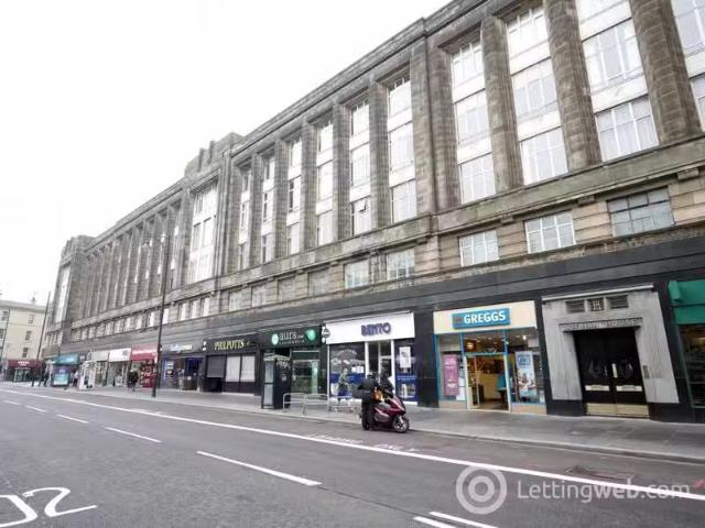 Property to rent in Lothian House, Lothian Road, City centre.