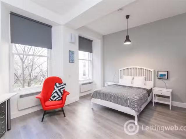 Property to rent in Lothian Street, Edinburgh, EH1