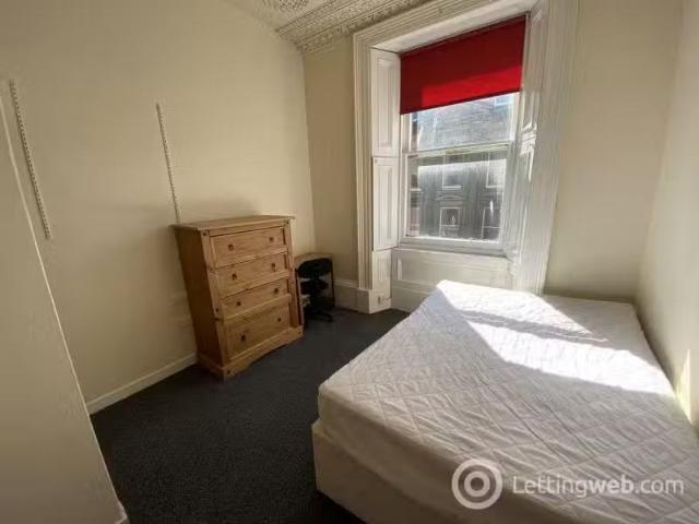 Property to rent in Panmure Street, Dundee