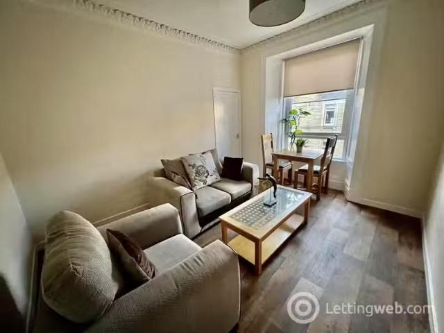 Property to rent in Park Avenue, Dundee