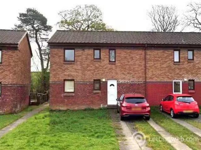 Property to rent in Parkfield Avenue, Rusholme, Manchester