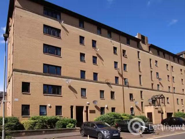 Property to rent in Parsonage Square, City Centre, Glasgow, G4.