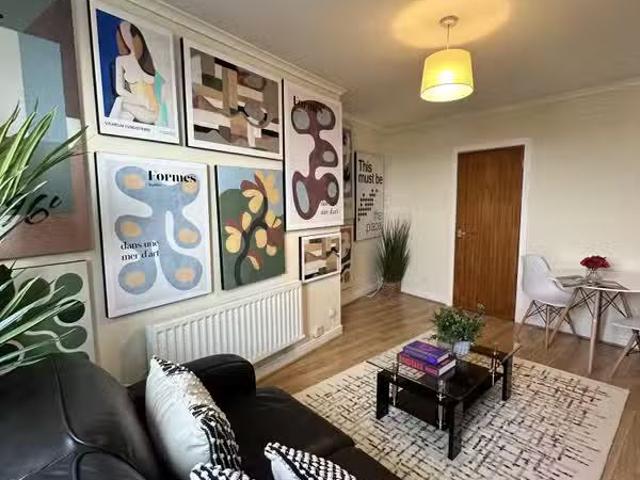 Property to rent in Perth Road, Dundee