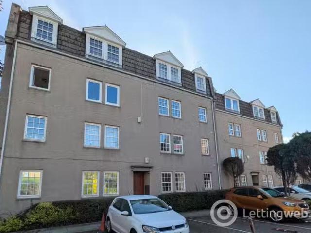 Property to rent in Picardy Court, Aberdeen, AB10