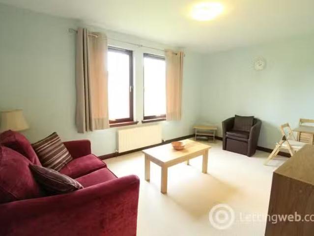 Property to rent in Picktillum Place, Aberdeen, AB25
