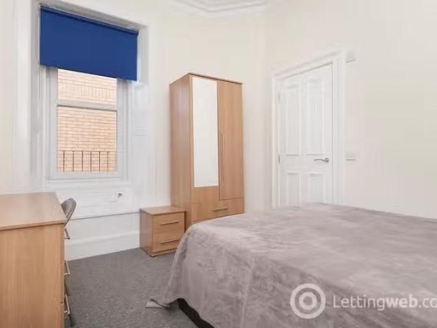 Property to rent in Polwarth Gardens, Edinburgh, EH11