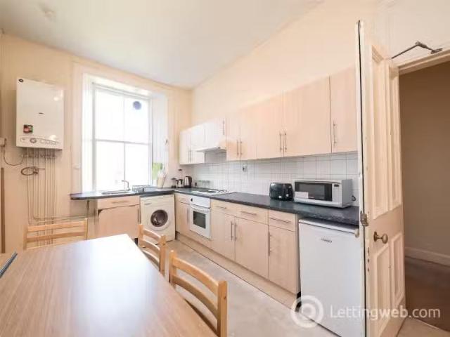 Property to rent in Polwarth Gardens, Edinburgh, EH11