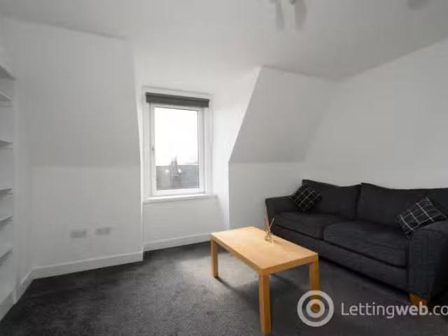 Property to rent in Portobello High Street, Edinburgh, Midloth.