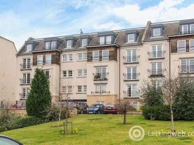 Property to rent in Powderhall Rigg, Canonmills, Edinburgh, EH.