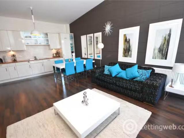 Property to rent in Queens Crescent, Top Floor, Kepplestone, A.