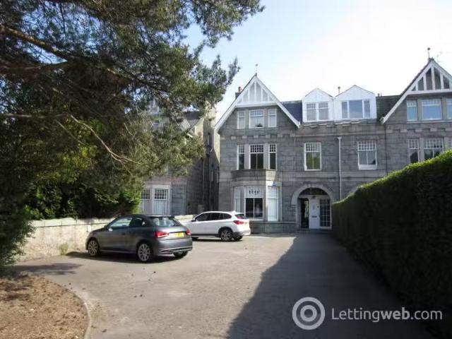 Property to rent in Queens Road, Aberdeen, AB15