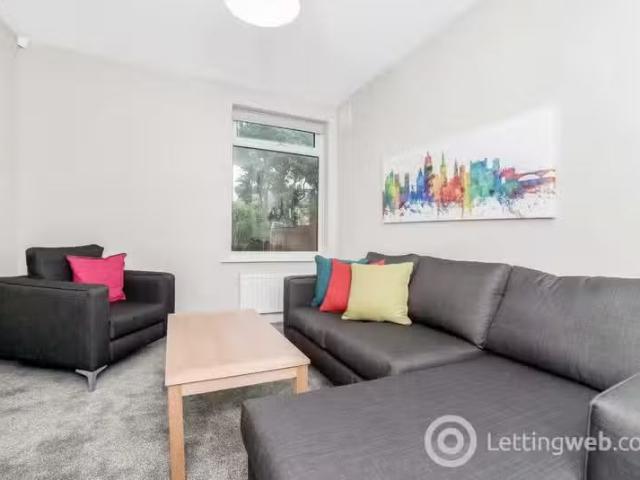Property to rent in Queens Road, Beeston, Nottingham, NG9 1JA