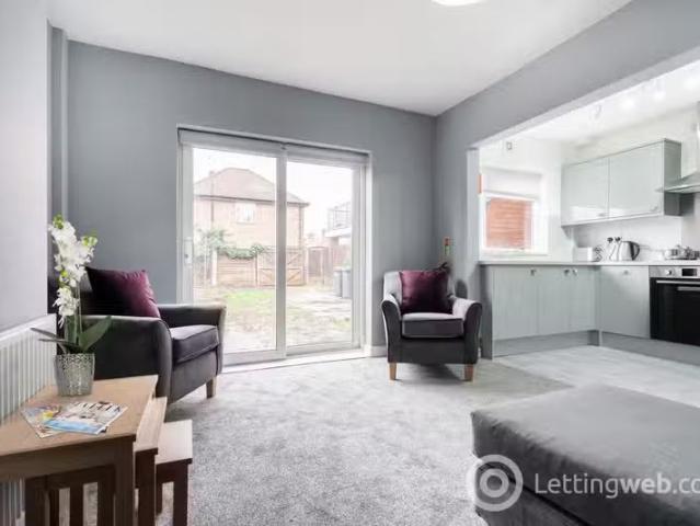 Property to rent in Queens Road, Beeston, Nottingham, NG9 2BD
