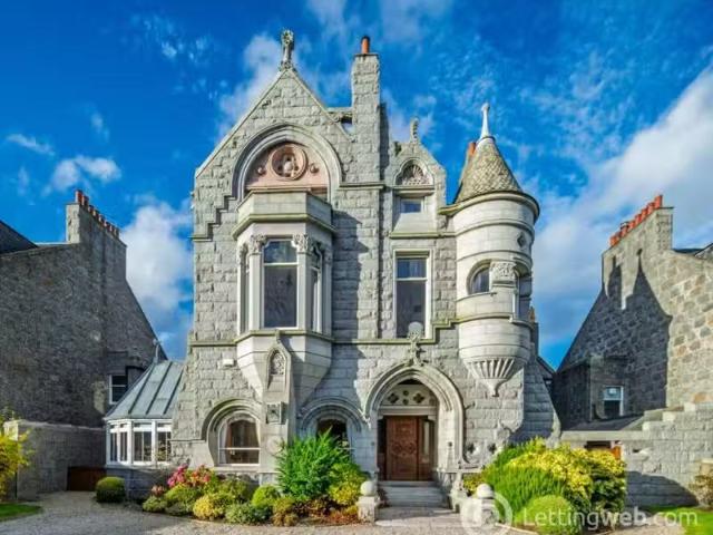 Property to rent in Queens Road, West End, Aberdeen, AB15 4YE