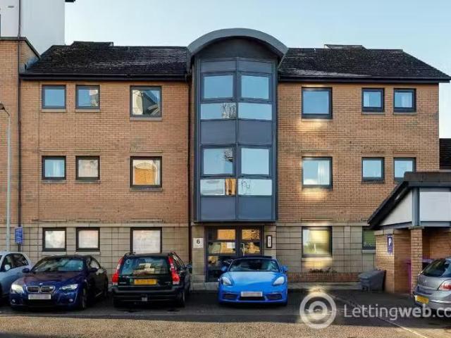 Property to rent in Rennies Isle, The Shore, Edinburgh, EH6 6QA