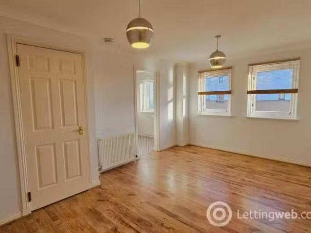 Property to rent in Rennie's Isle, The Shore, Edinburgh, EH6 6QB