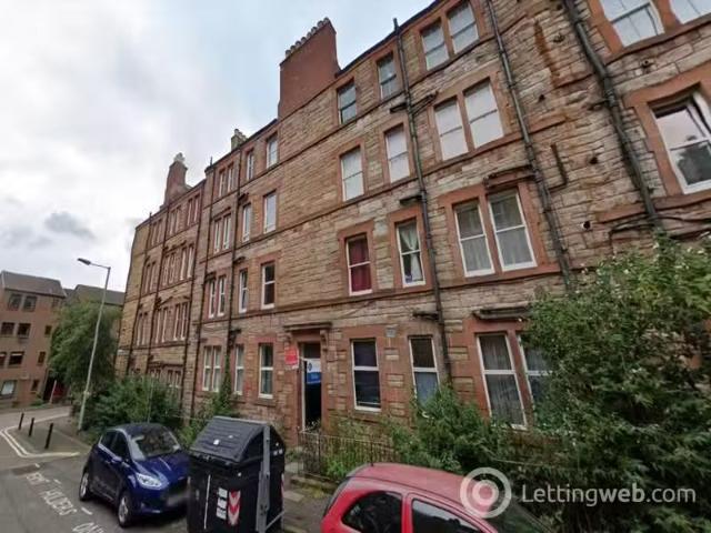 Property to rent in Ritchie Place