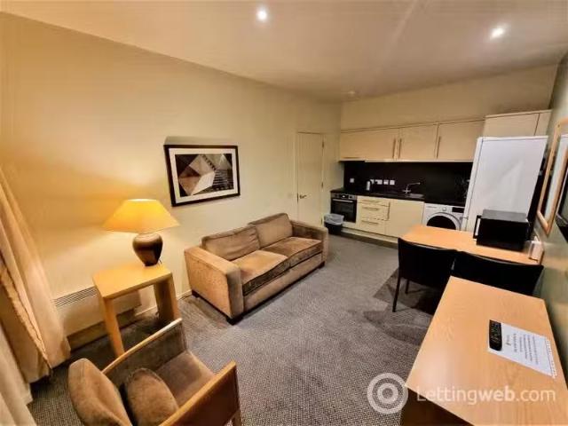 Property to rent in Rosemount Viaduct, Rosemount, Aberdeen, AB.